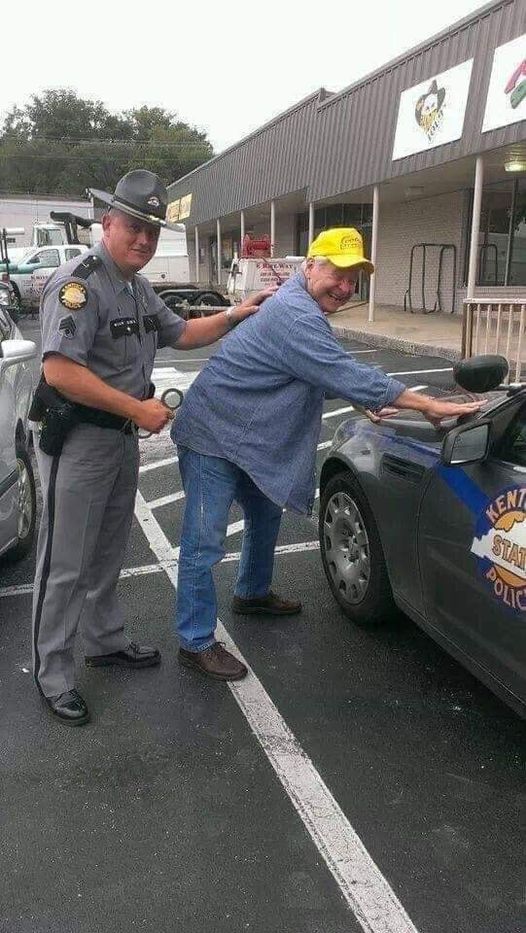 State Trooper pulls over Senior Citizen - Jokes & Funny Stuff - Neowin