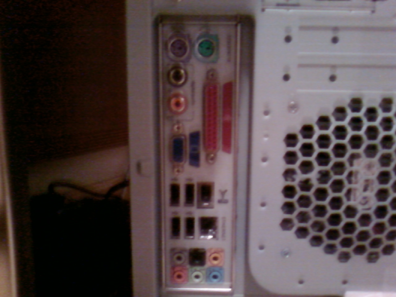 Best way for two screens? - Hardware Hangout - Neowin