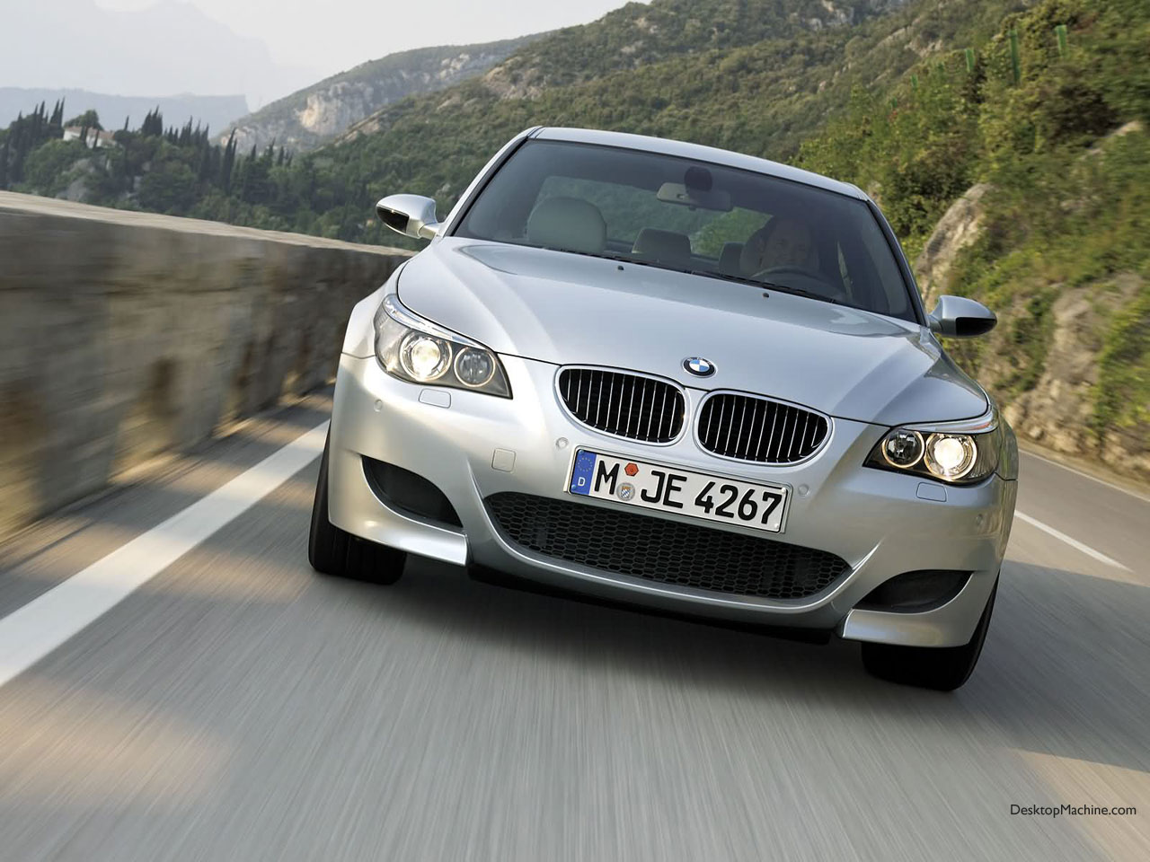 [REQ] BMW M5 Vector - Web Design & Development - Neowin