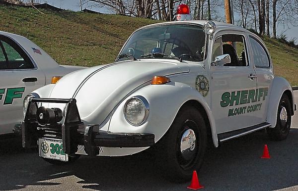 VW Beetle-Turned-Police Car Turns Heads - Real World News - Neowin