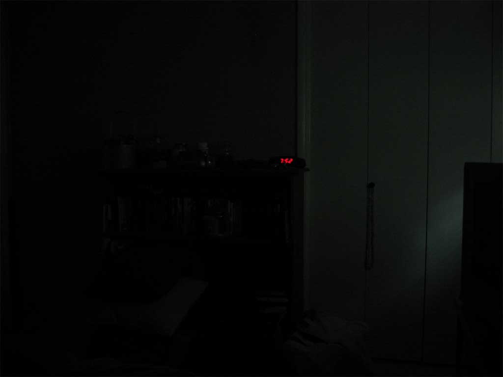Taking pics with a digi camera without flash... - Hardware Hangout - Neowin