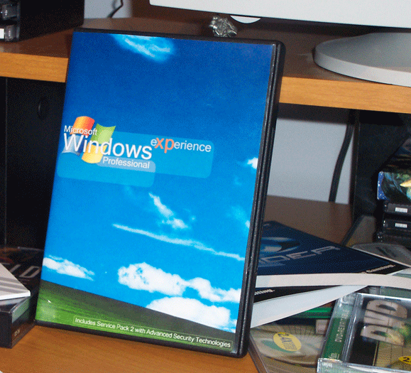 [DVD COVER] Windows XP SP2 - Tips, Tweaks & Customization - Neowin