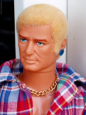 Internet: using your real name - General Discussion - Neowin