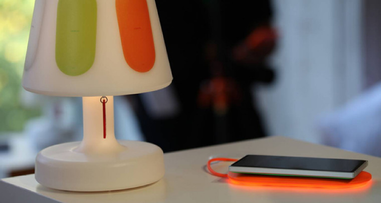 Microsoft shows off a concept lamp that blinks to show Windows Phone ...