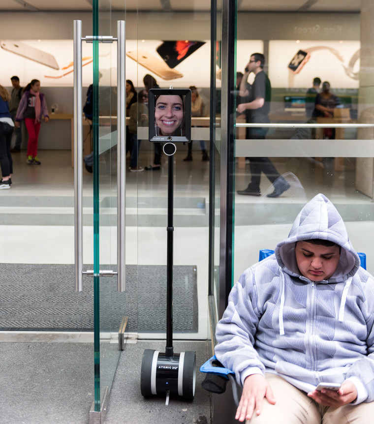 This could be the first robot to queue for an iPhone - Neowin