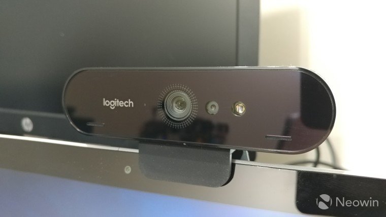 Unboxing Logitech's new BRIO webcam, which supports Windows Hello, 4K ...