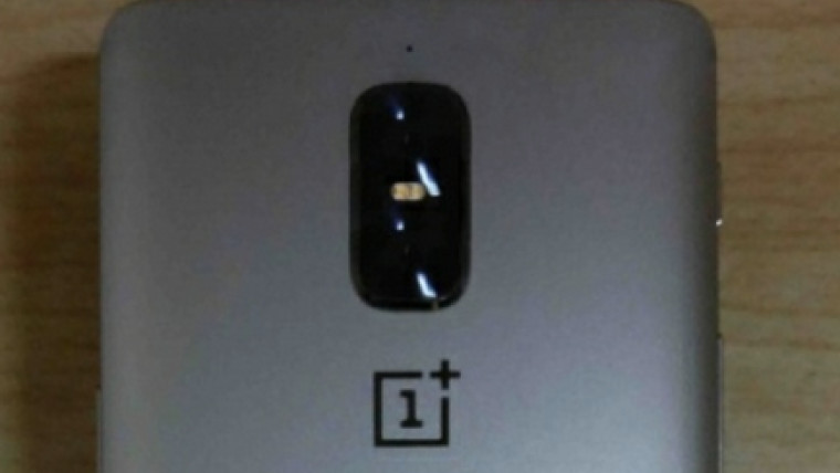 An alleged image of the OnePlus 5 shows off the dual-camera setup - Neowin