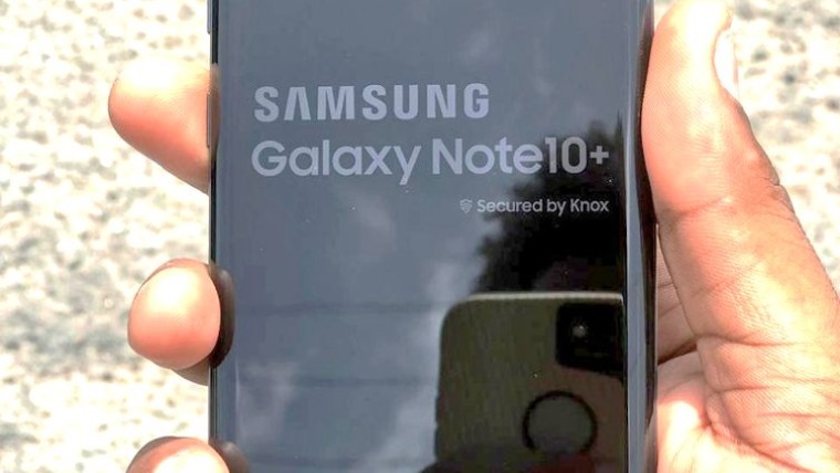 Leak supposedly shows off Samsung Galaxy Note 10+ and 2019 iPhone XR ...