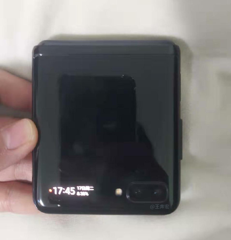 Samsung's foldable clamshell phone leaks in photos - Neowin