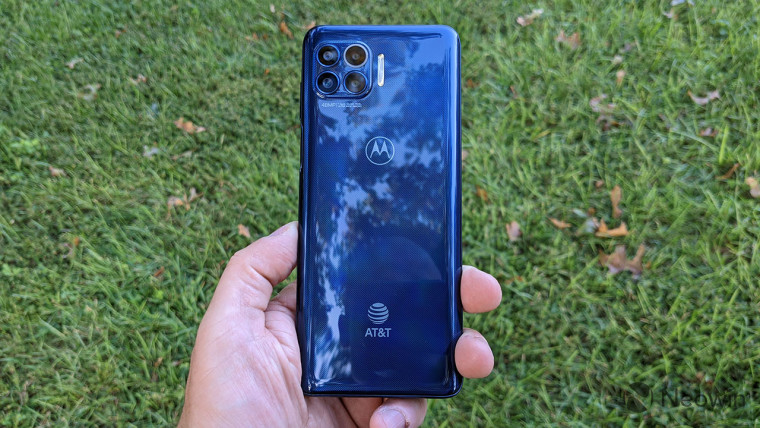 Motorola One 5G unboxing and first impressions - Neowin