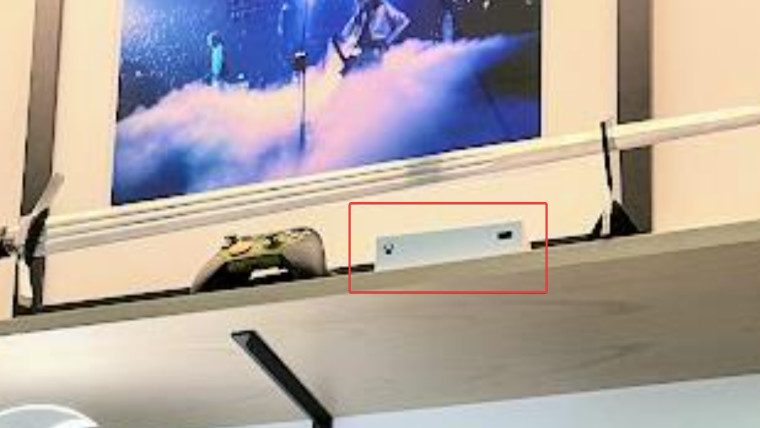 Phil Spencer shows Xbox 'Keystone' streaming box - Neowin