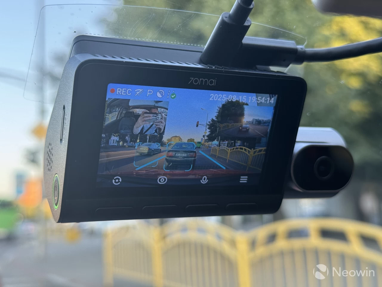 70mai 4K T800 dash cam review: well-designed three-camera system with ...