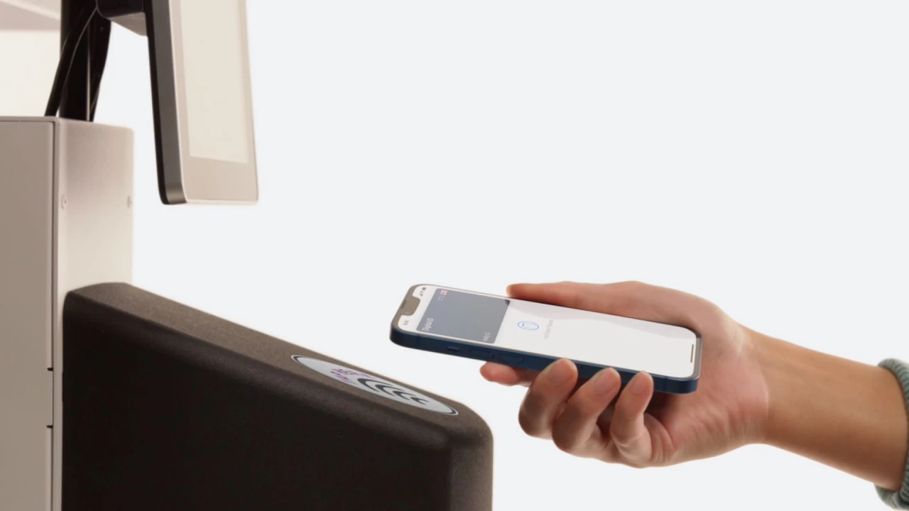 Apple Wallet gets US passport Digital ID to get verified at airports ...